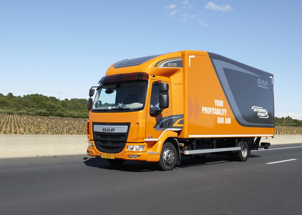 52-DAF-LF-210-FA - Sobre Camiones