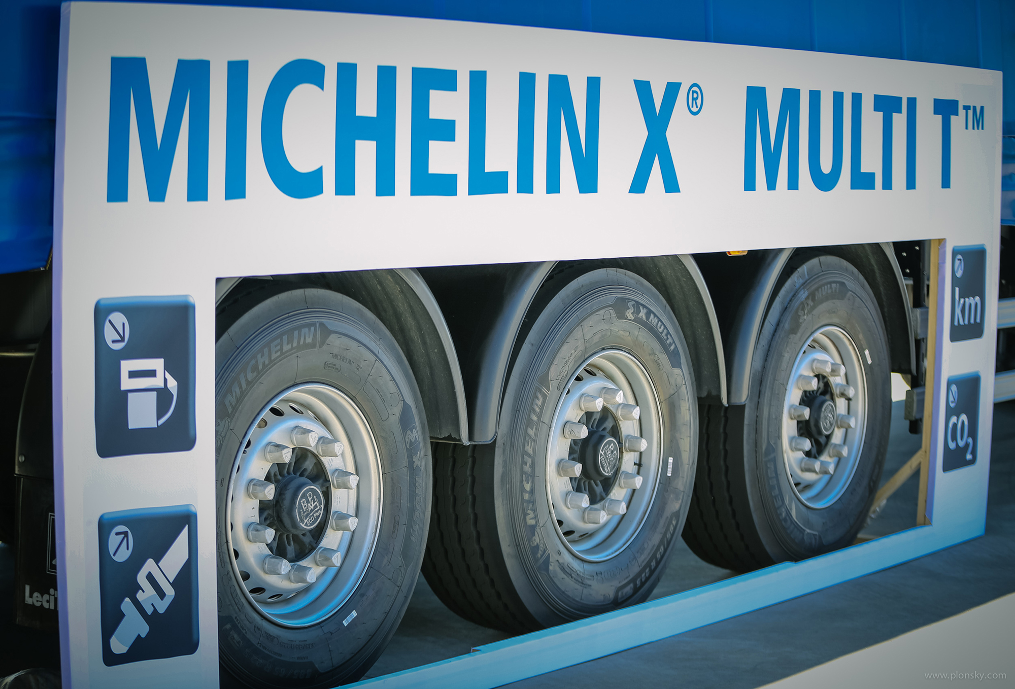 Neumáticos Michelin XMulti con Garantía Plus - Sobre Camiones